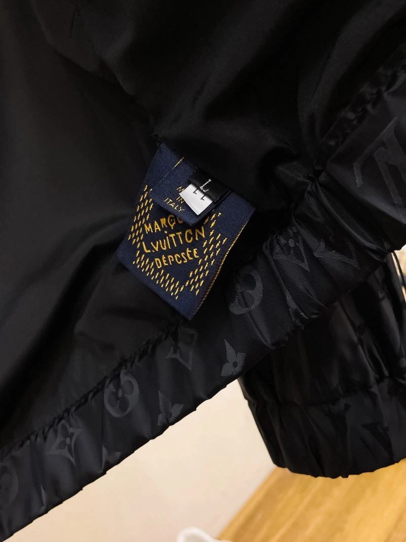 Top match Louis Vuitton Outwear