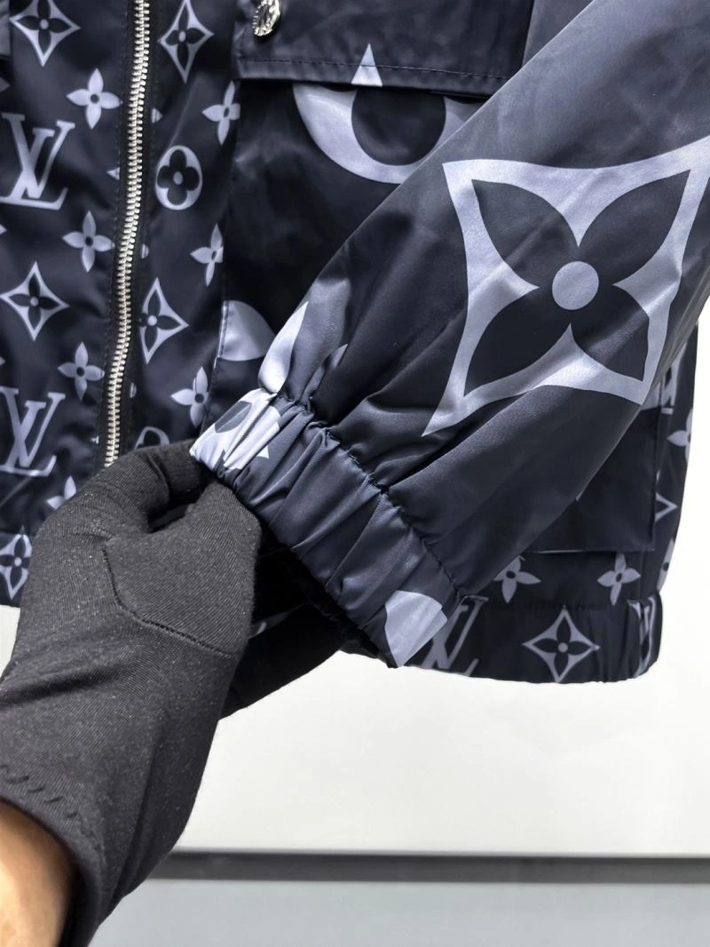 Low-cost Louis Vuitton Outwear