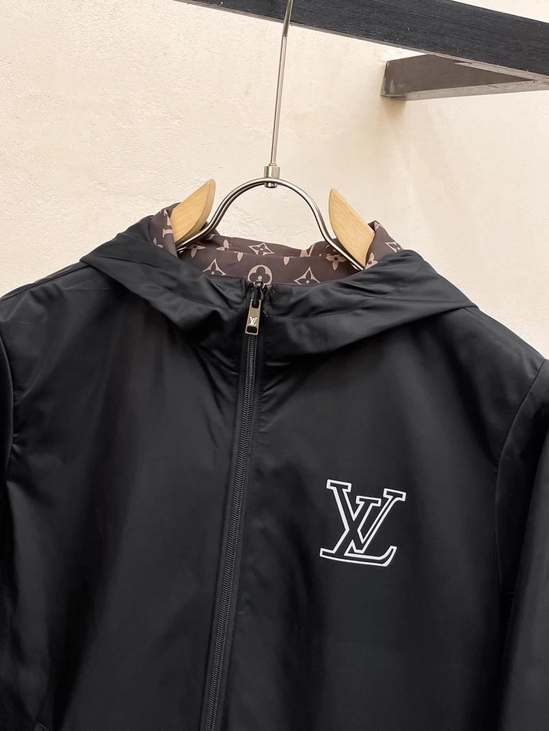 Top match Louis Vuitton Outwear