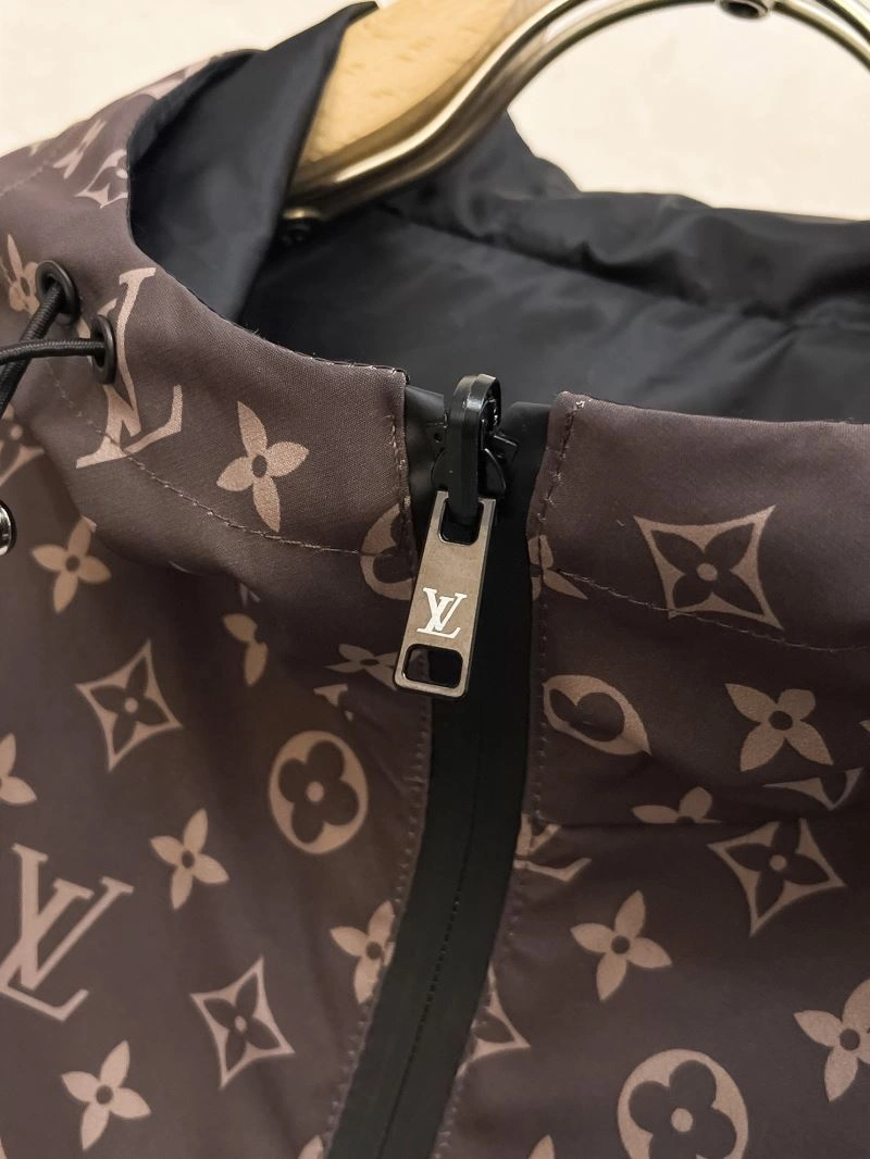 Top match Louis Vuitton Outwear