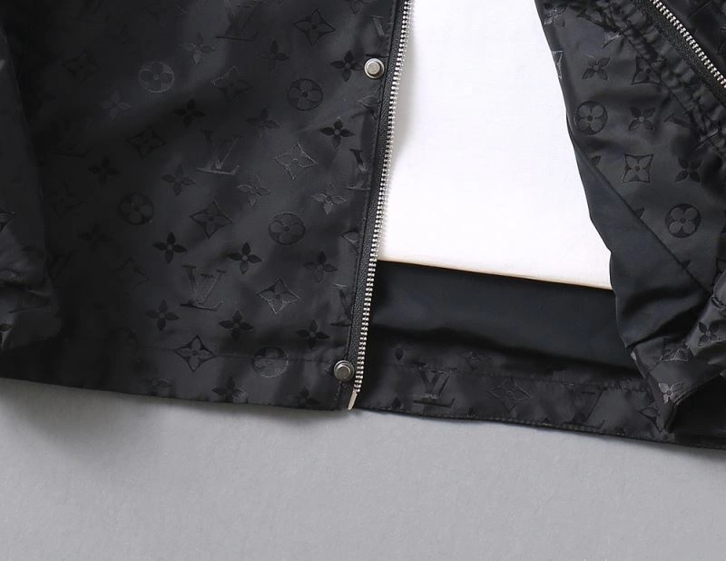 High fidelity Louis Vuitton Outwear