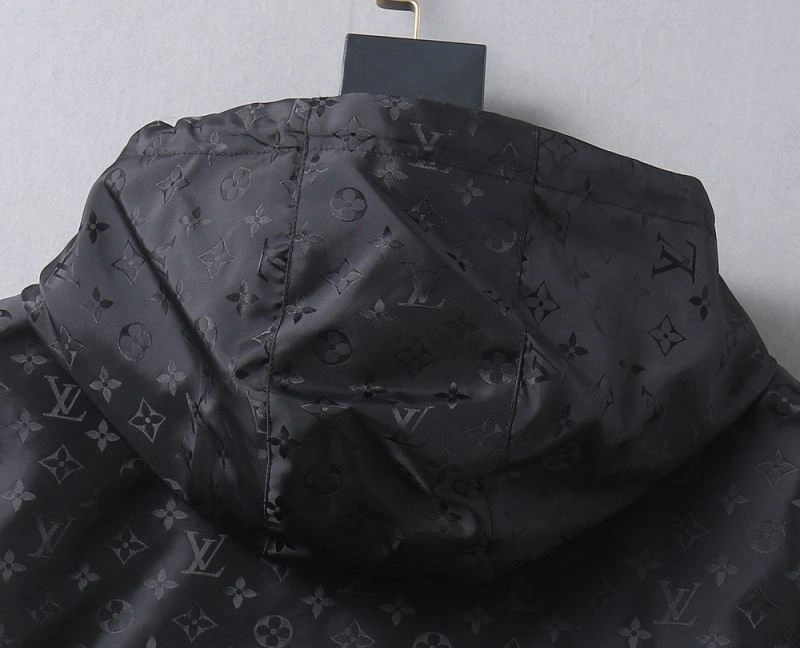 High fidelity Louis Vuitton Outwear