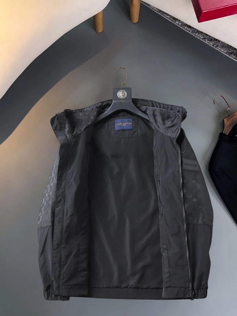 Top match Louis Vuitton Outwear