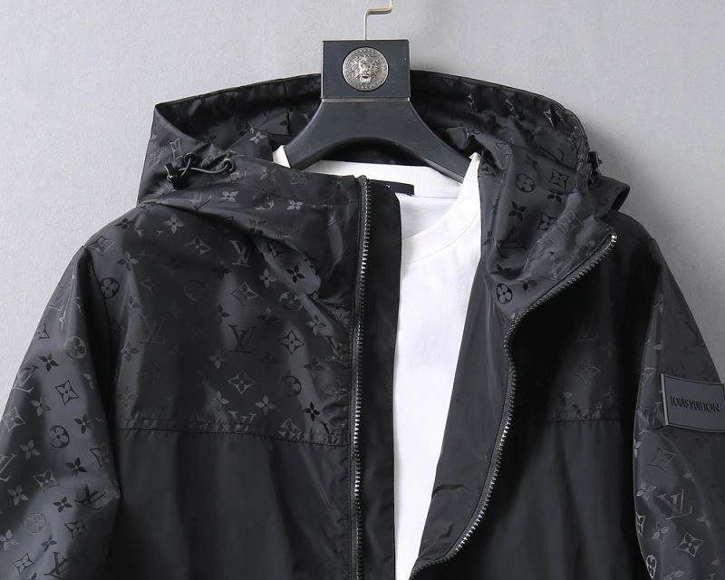 Top match Louis Vuitton Outwear
