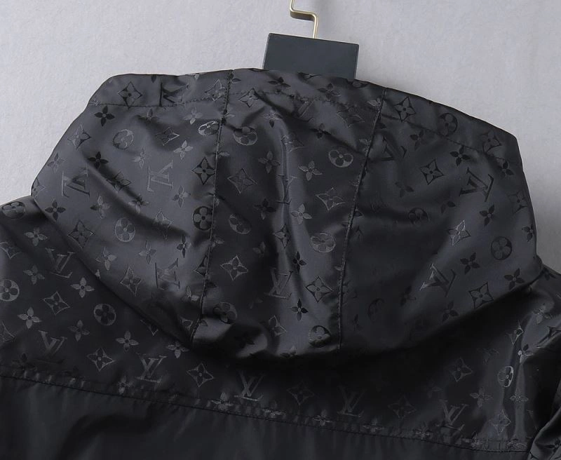 Top match Louis Vuitton Outwear
