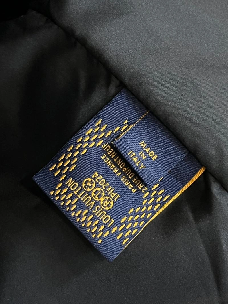 Accurate model Louis Vuitton Outwear