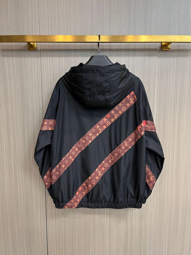 Accurate model Louis Vuitton Outwear
