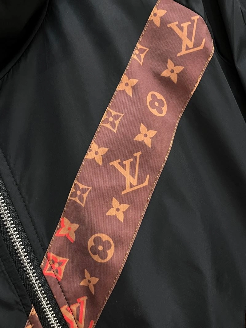 Accurate model Louis Vuitton Outwear