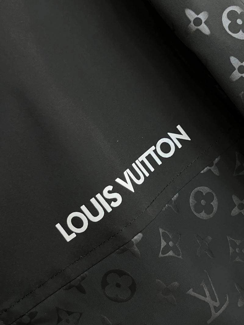 Real Louis Vuitton Outwear