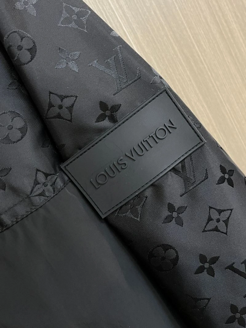 Real Louis Vuitton Outwear