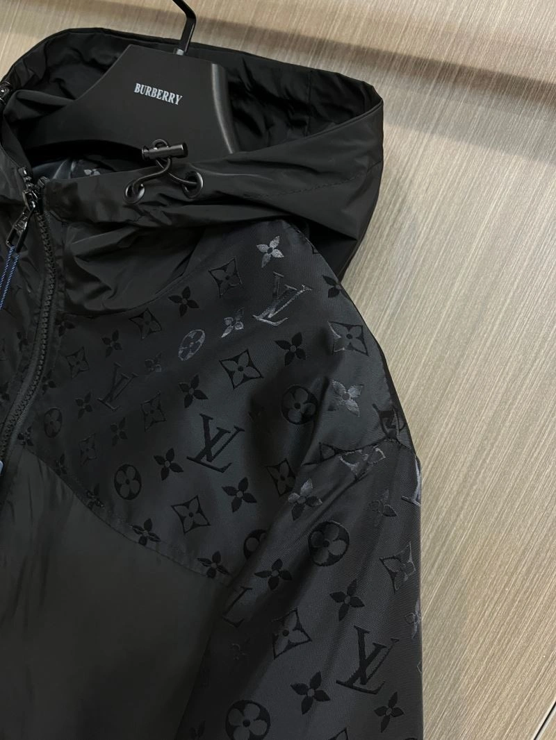 Legit Louis Vuitton Outwear