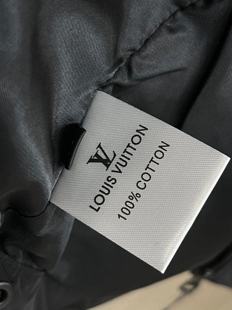 Legit Louis Vuitton Outwear