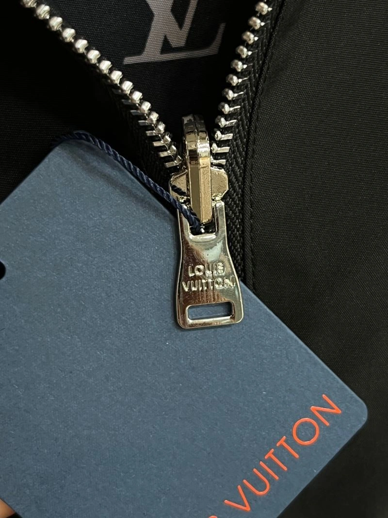 Bargain Louis Vuitton Outwear