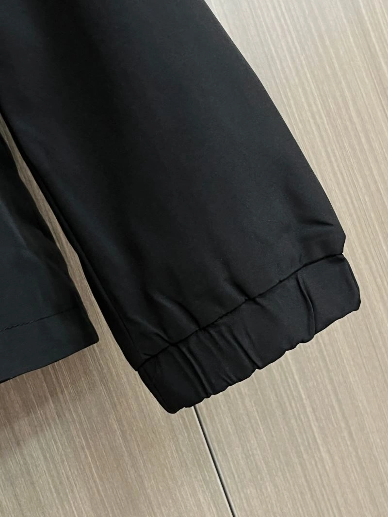 Bargain Louis Vuitton Outwear
