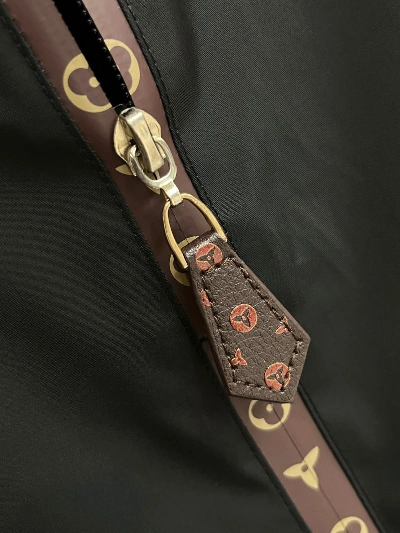 Bargain Louis Vuitton Outwear