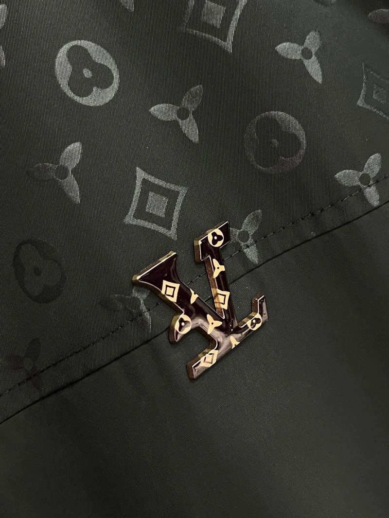 Bargain Louis Vuitton Outwear