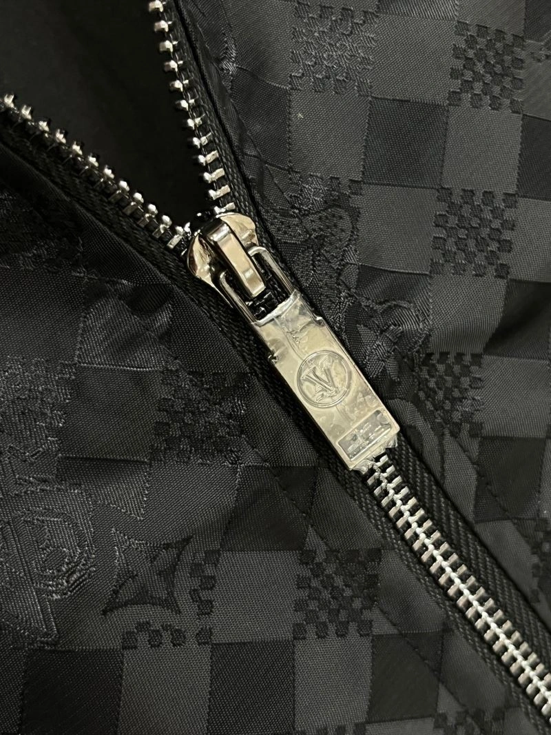 Official Louis Vuitton Outwear