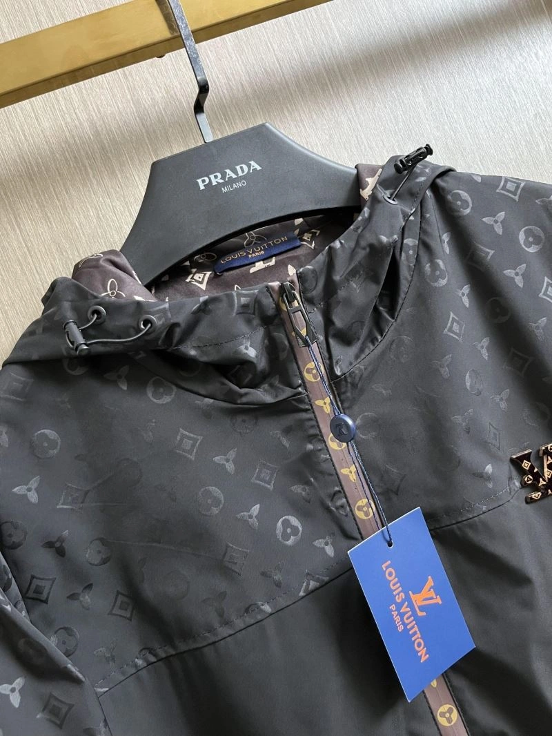 Exact replica Louis Vuitton Outwear