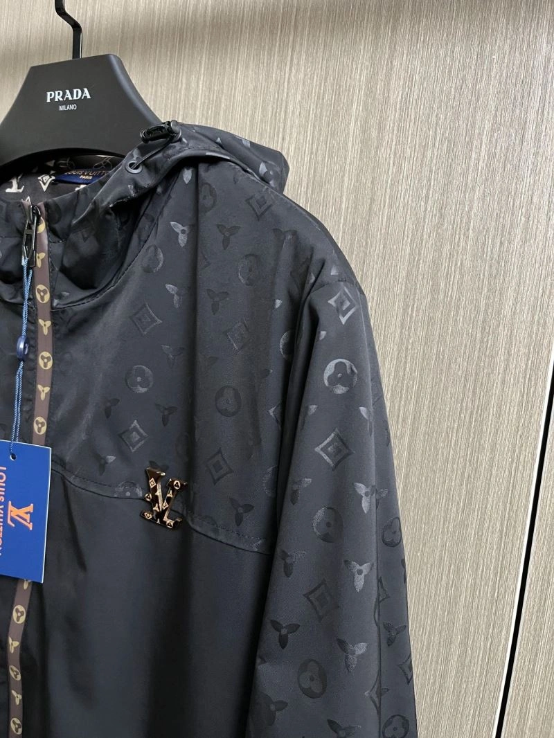 Exact replica Louis Vuitton Outwear