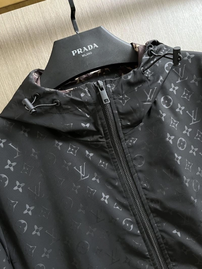 Official Louis Vuitton Outwear