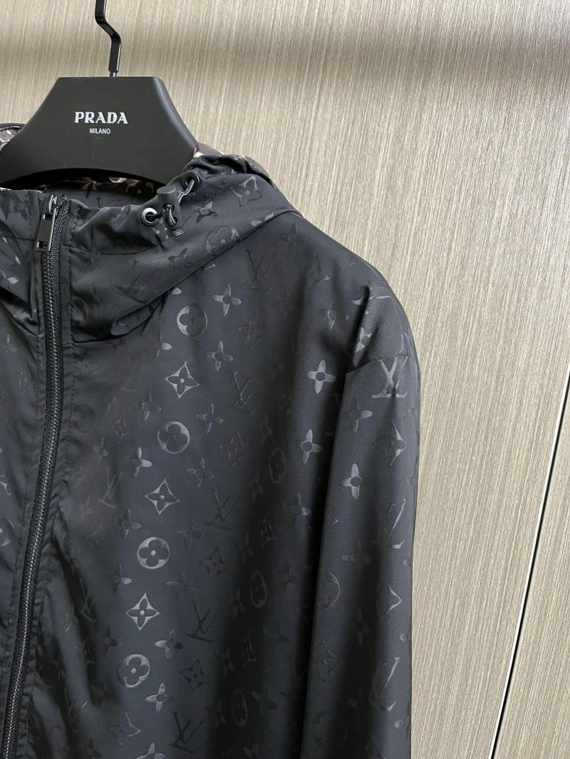 Official Louis Vuitton Outwear