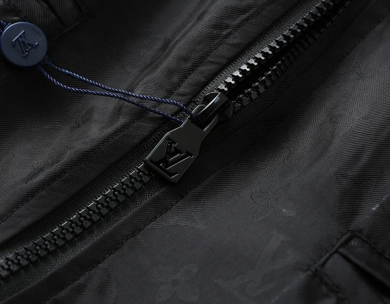 High accuracy Louis Vuitton Outwear