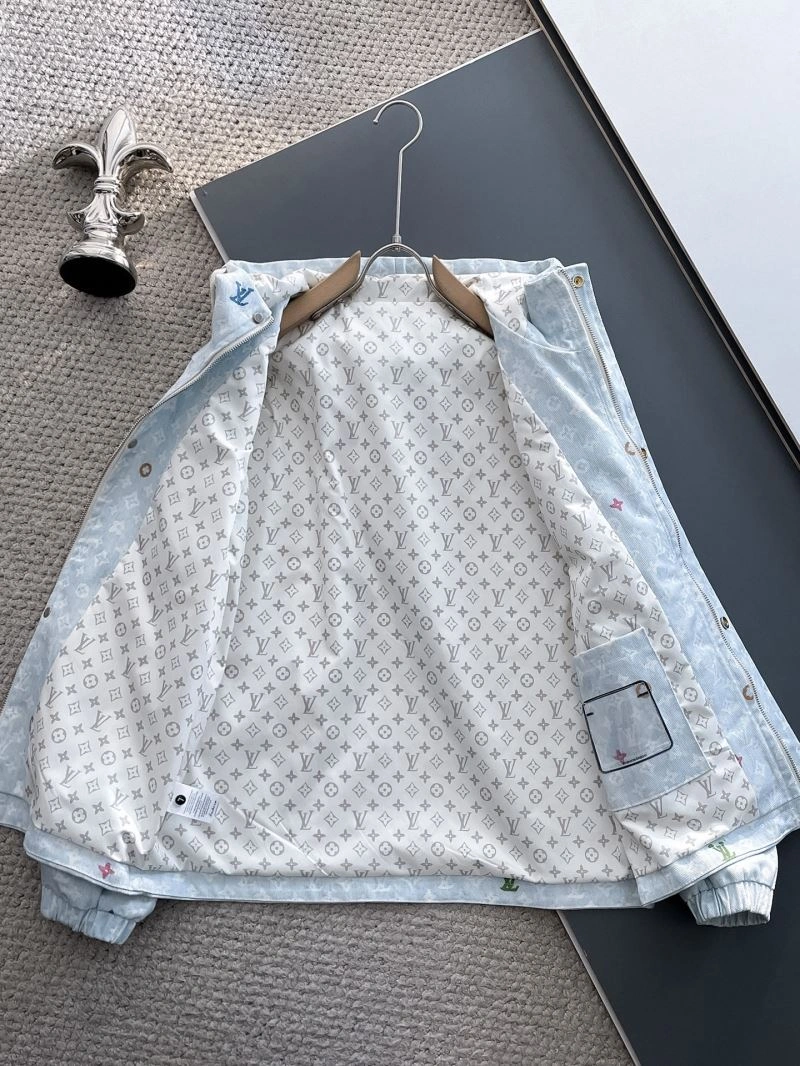 Accurate model Louis Vuitton Outwear