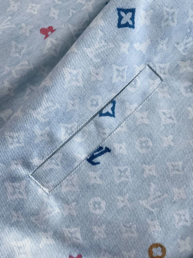 Accurate model Louis Vuitton Outwear