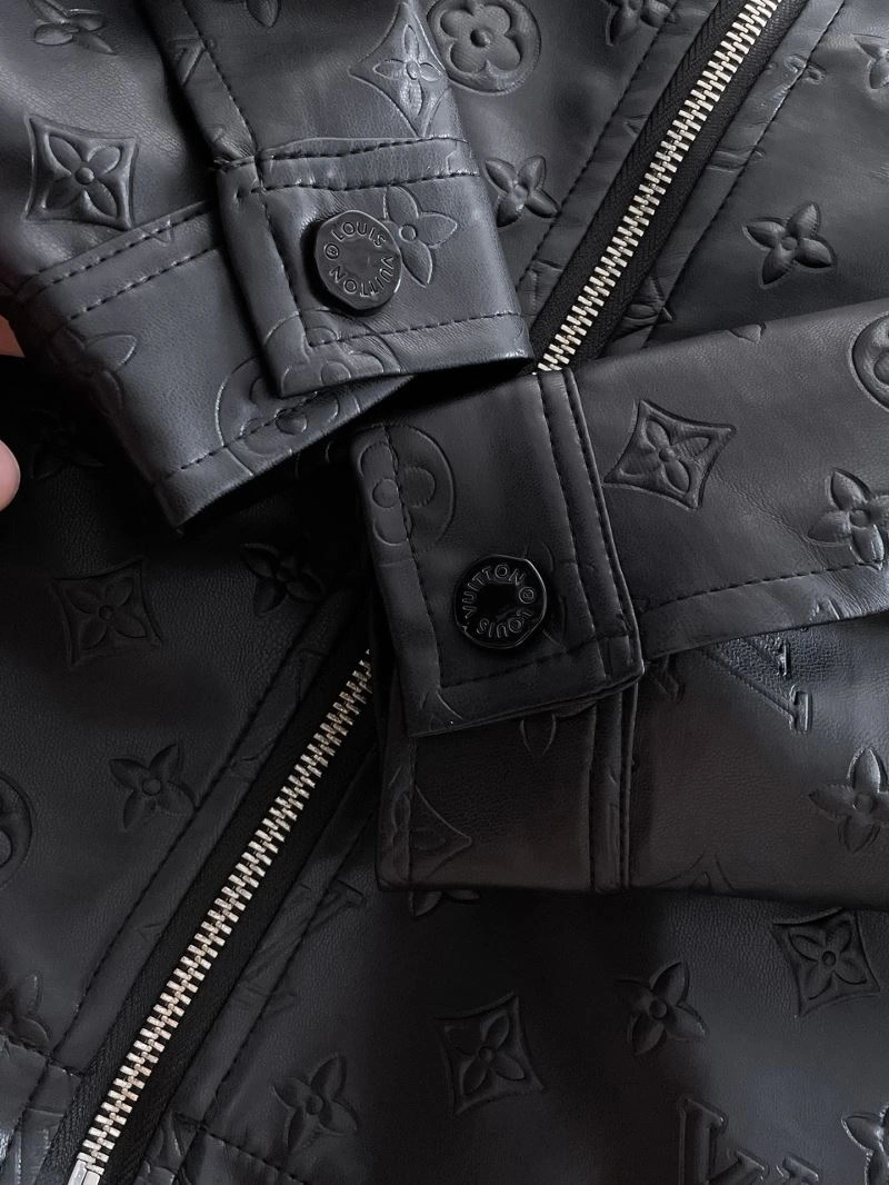 Bargain Louis Vuitton Outwear
