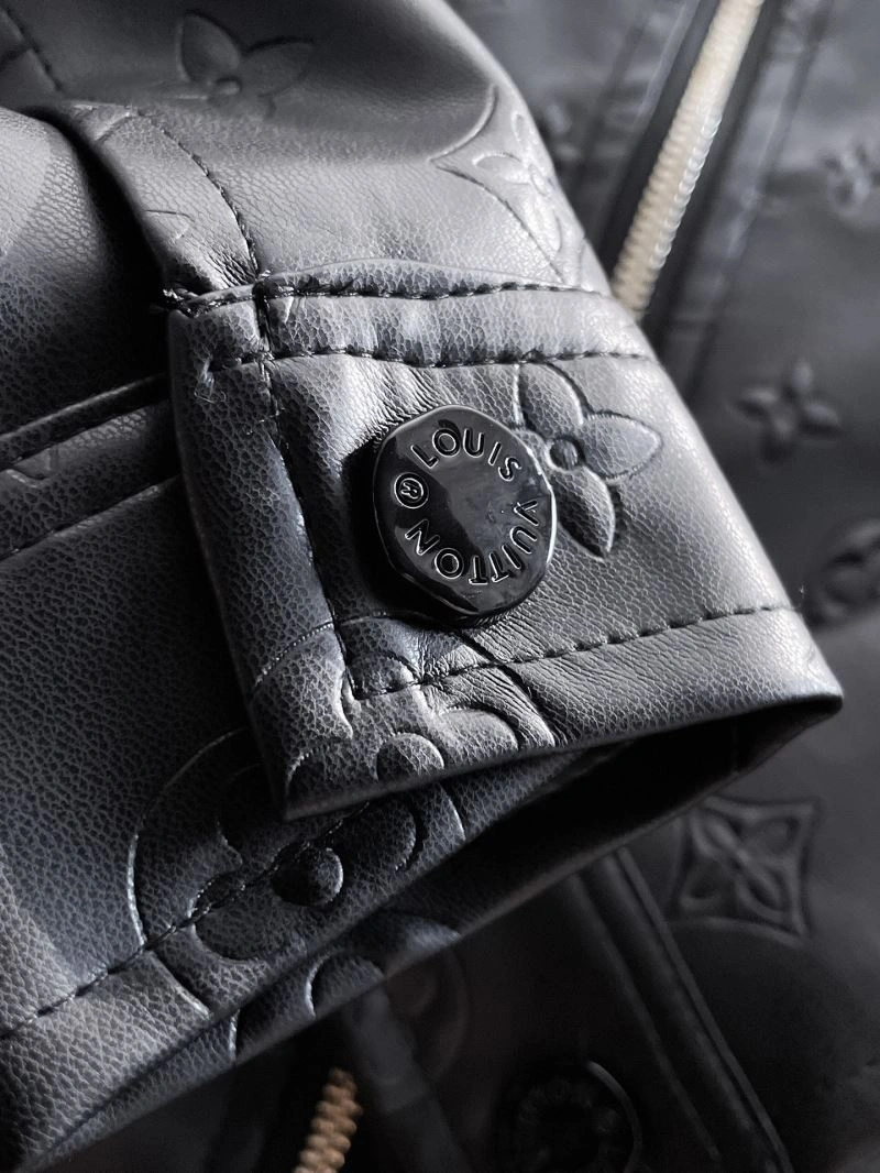Bargain Louis Vuitton Outwear