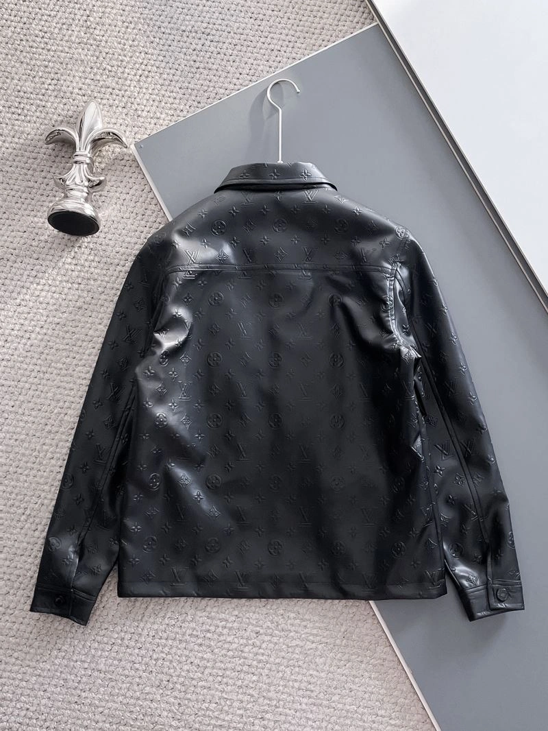 Bargain Louis Vuitton Outwear