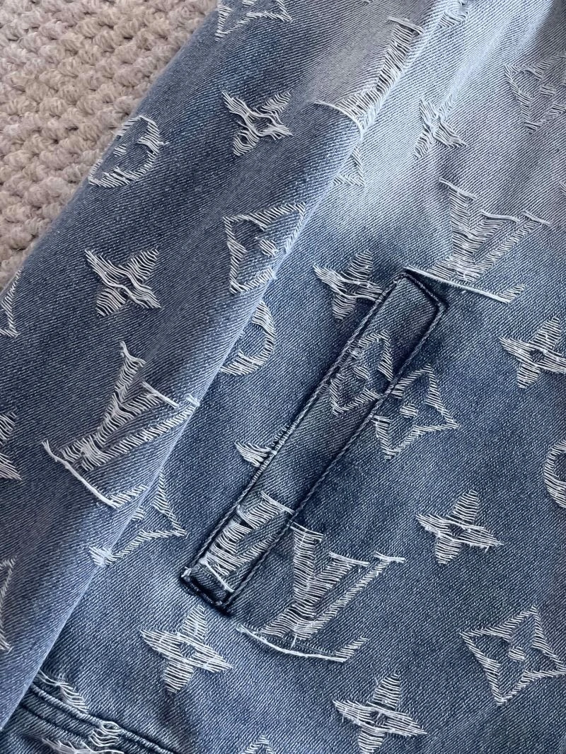 High accuracy Louis Vuitton Outwear