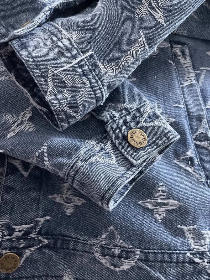 High accuracy Louis Vuitton Outwear