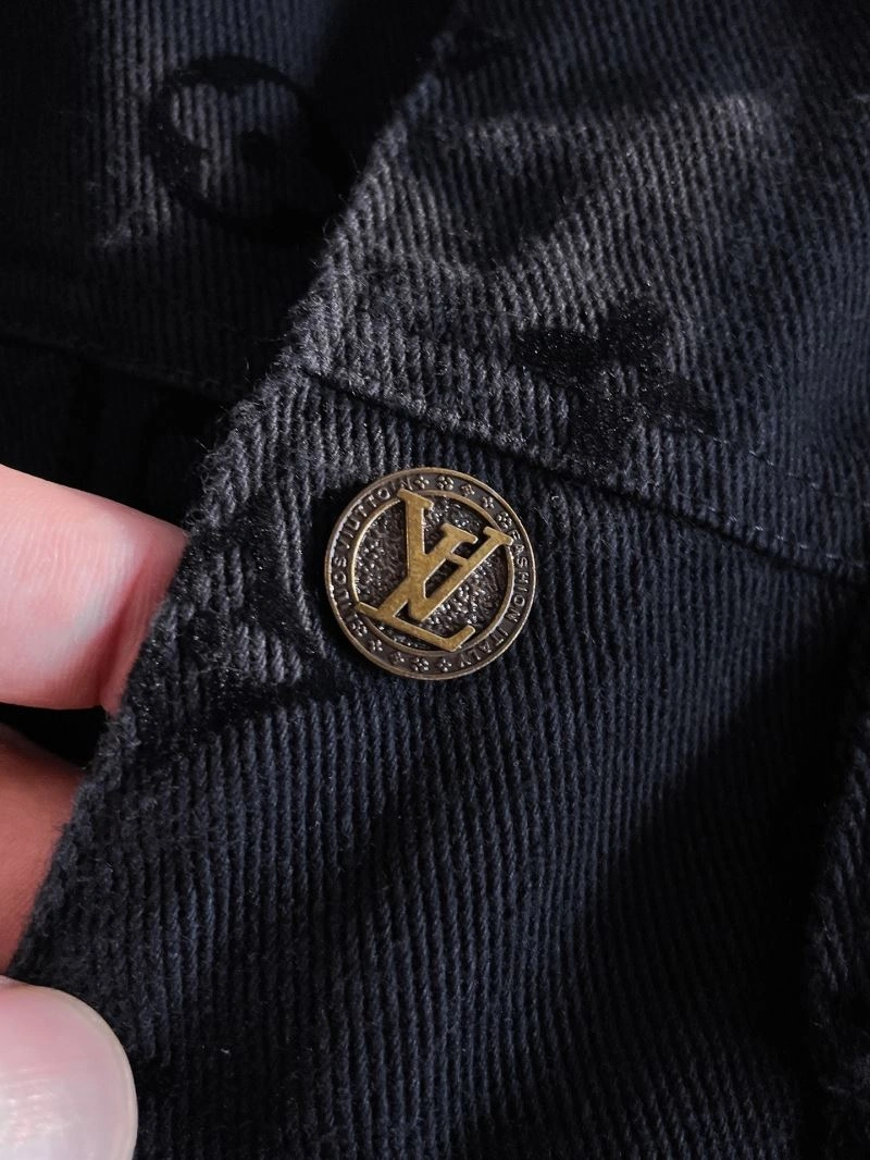 Inexpensive Louis Vuitton Outwear