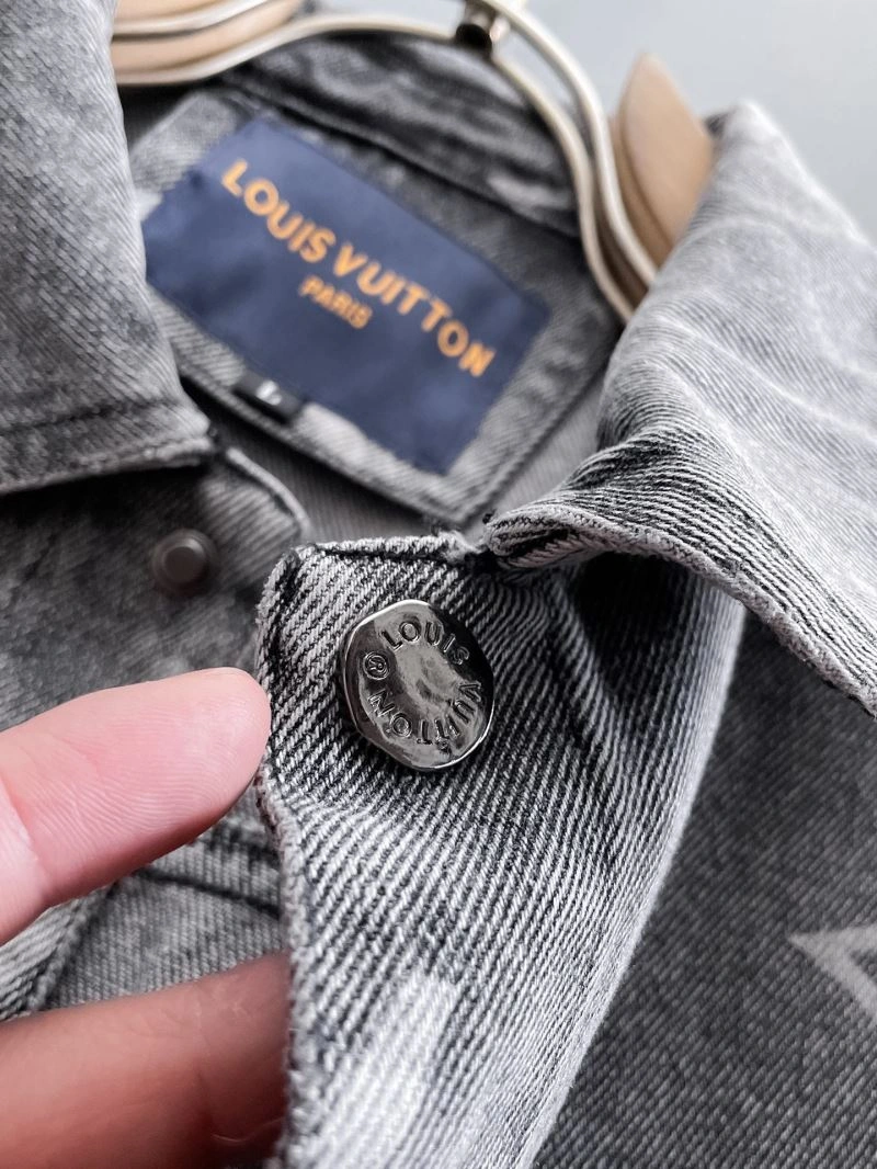 High fidelity Louis Vuitton Outwear