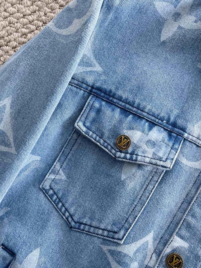 Top match Louis Vuitton Outwear