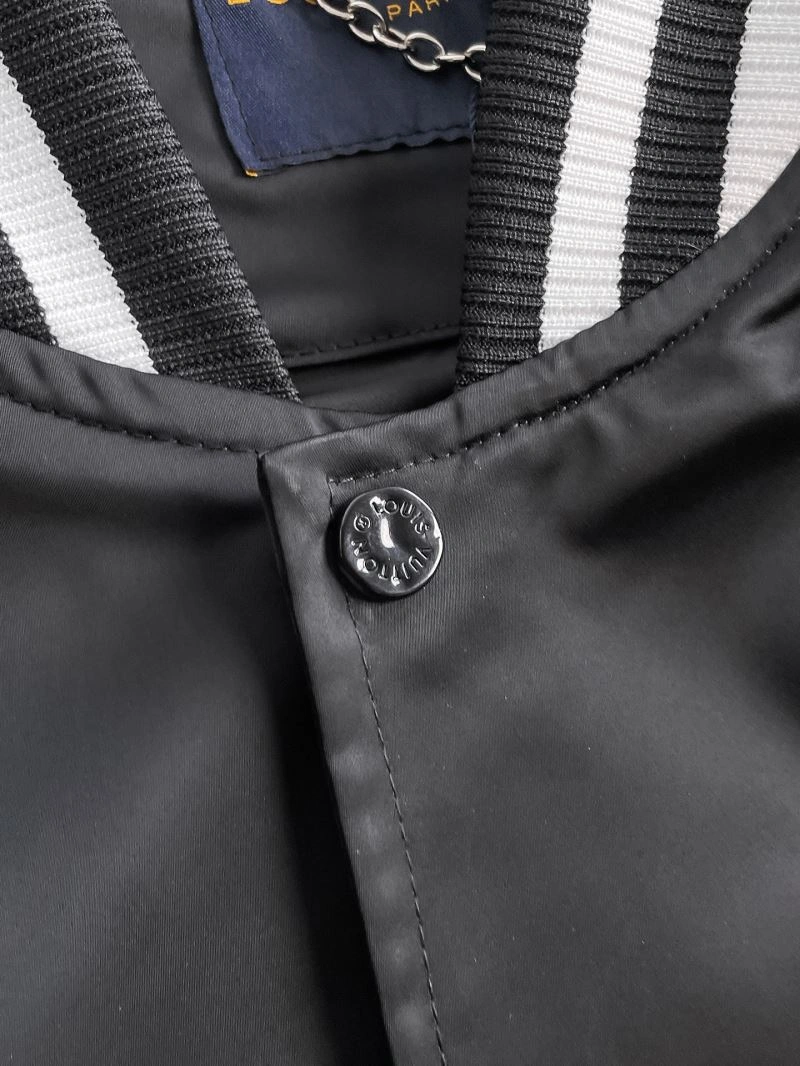 Legit Louis Vuitton Outwear