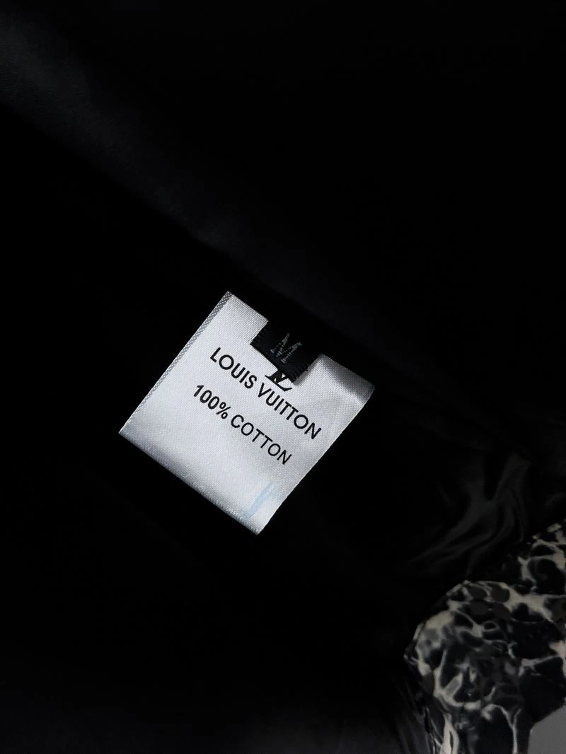Mirror quality Louis Vuitton Outwear