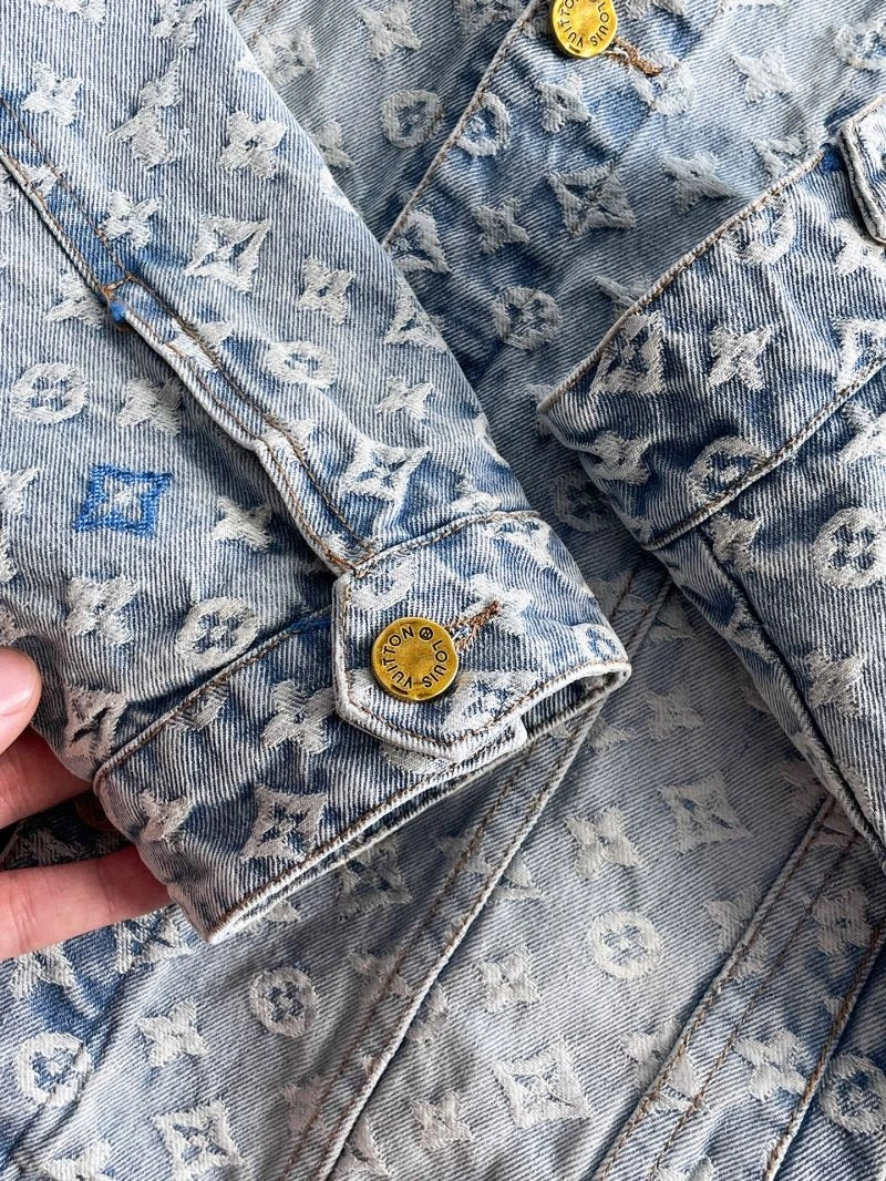 Real Louis Vuitton Outwear