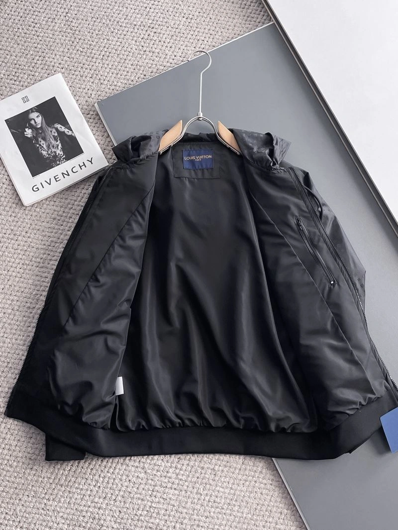 Bargain Louis Vuitton Outwear