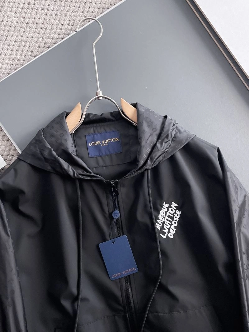 Bargain Louis Vuitton Outwear