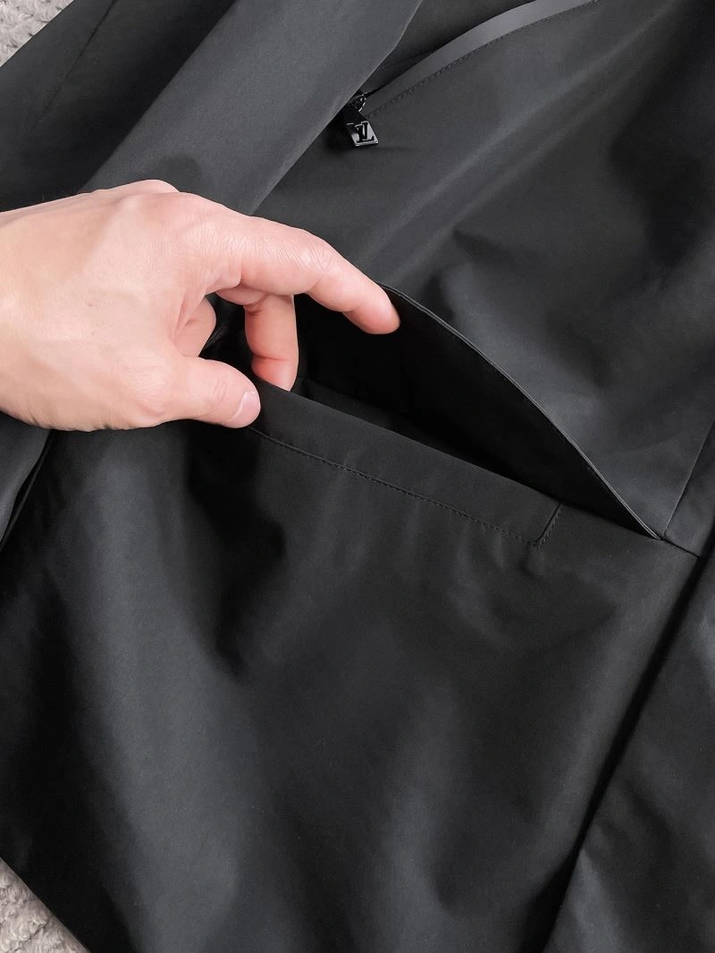 Low-cost Louis Vuitton Outwear
