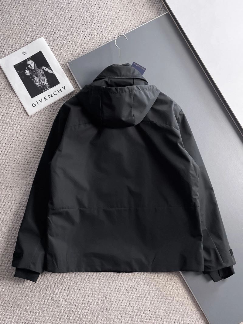 Low-cost Louis Vuitton Outwear