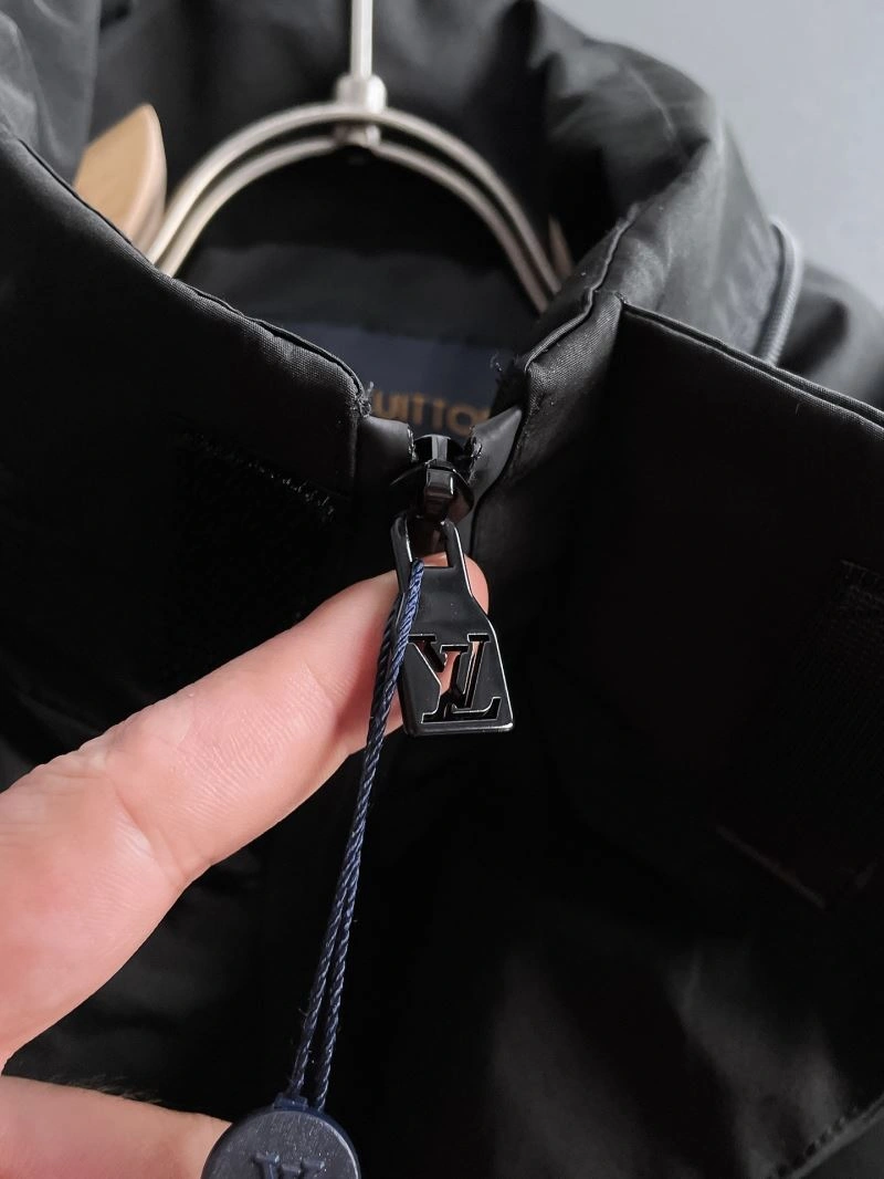 Low-cost Louis Vuitton Outwear