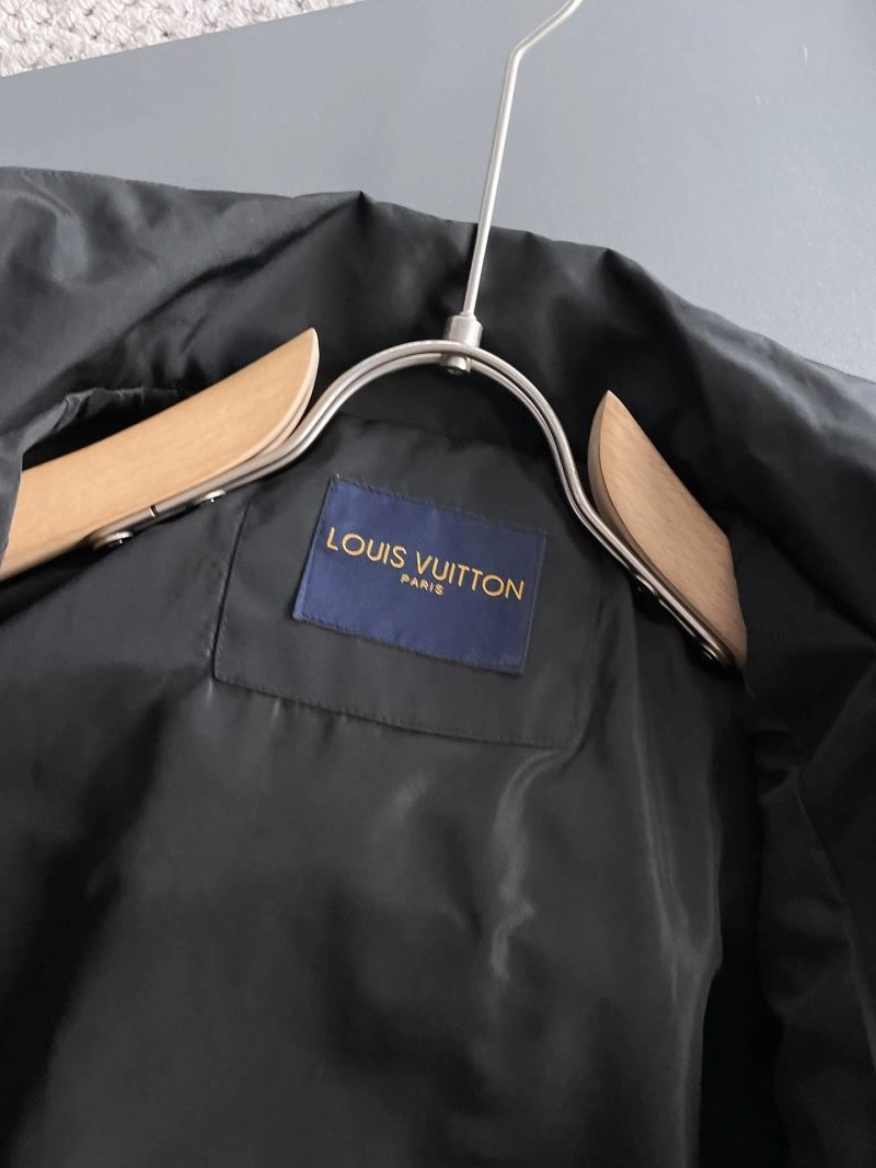 Low-cost Louis Vuitton Outwear