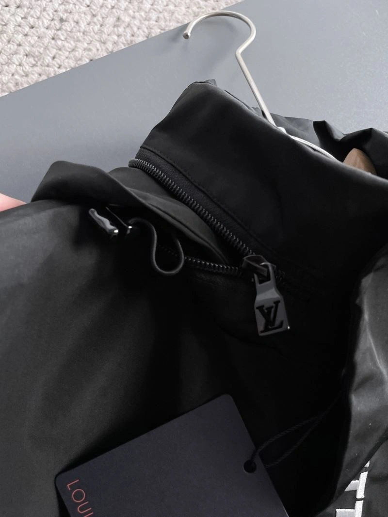 Low-cost Louis Vuitton Outwear
