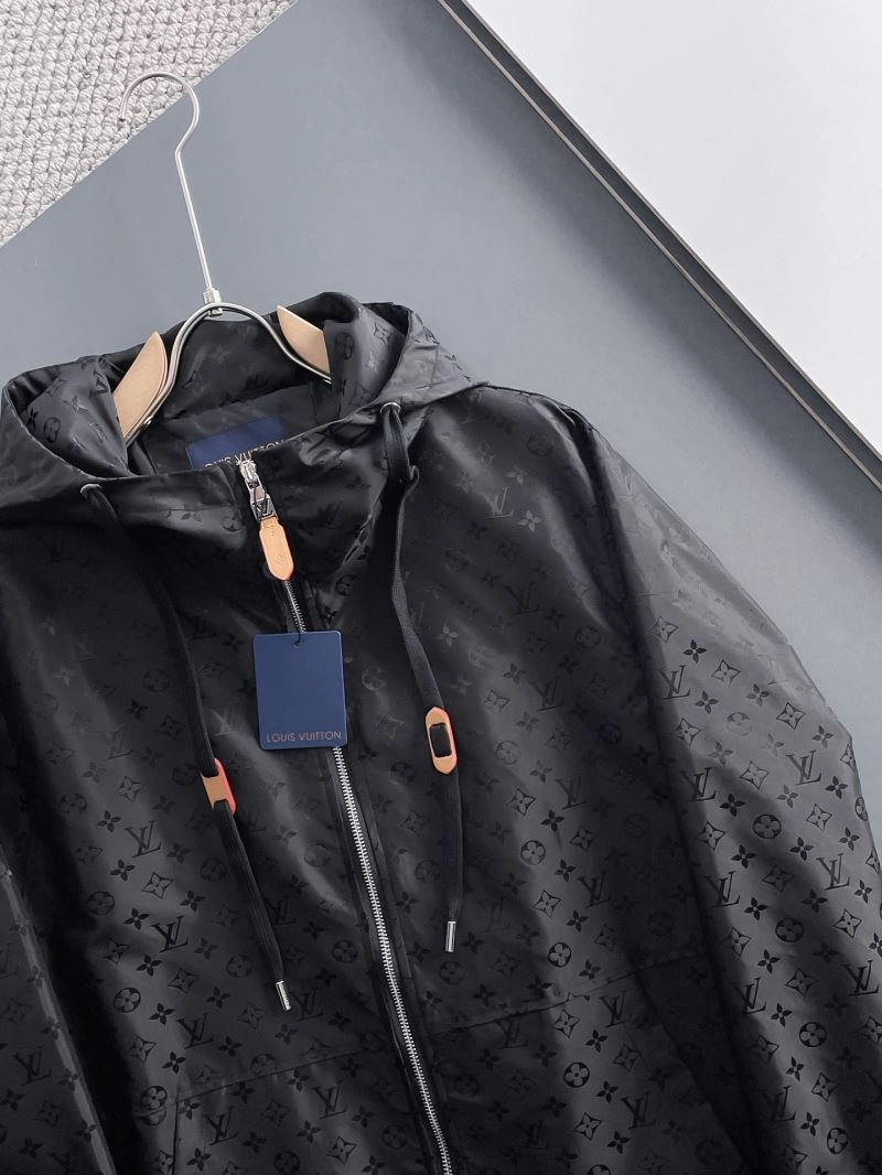 High accuracy Louis Vuitton Outwear
