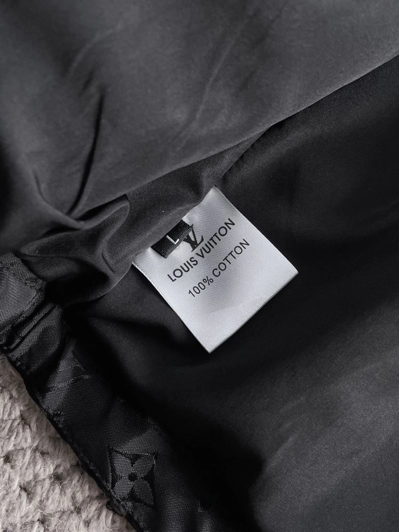High accuracy Louis Vuitton Outwear