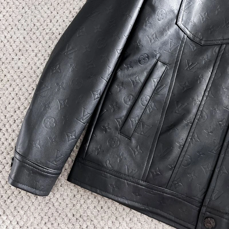 Exact replica Louis Vuitton Outwear