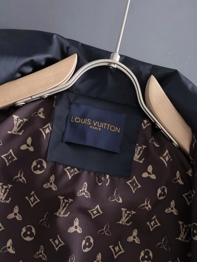 High fidelity Louis Vuitton Outwear